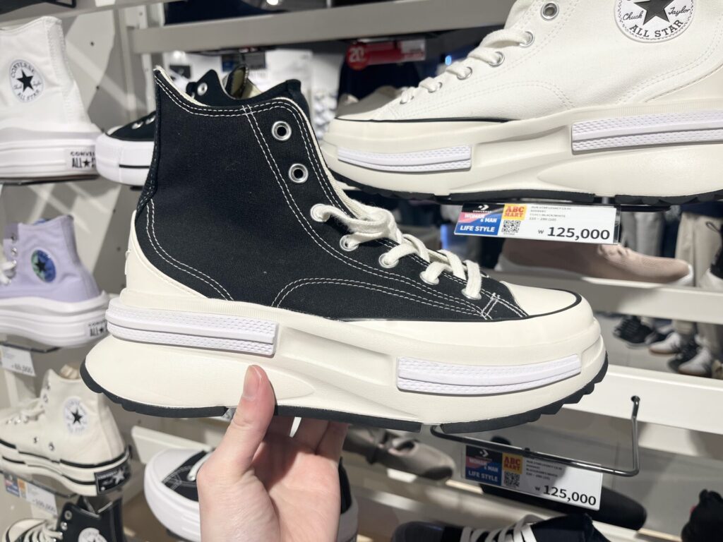 韓国(ソウル)のABCマート店舗！スニーカーラインナップを紹介【ct70など】 - リファインマガジン