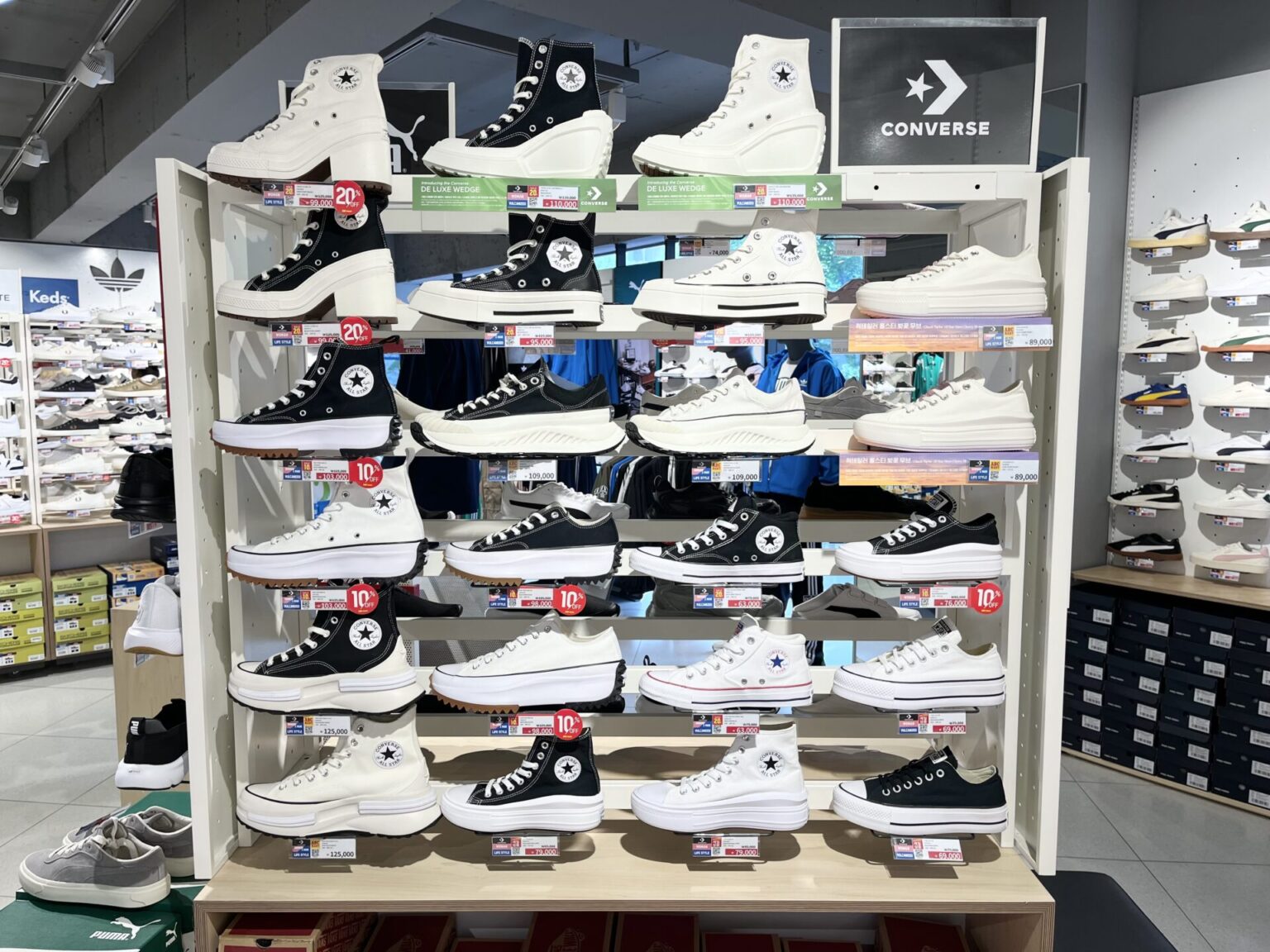 韓国（弘大）にあるABCマートのコンバースのラインナップを紹介！【ct70、ラン・スターハイクなど】 - リファインマガジン