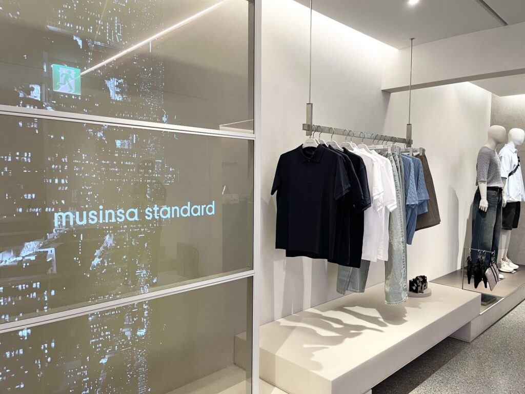 ホンデにある「MUSINSA Standard」の訪問レポ | ぶっちゃけ期待ハズレ - リファインマガジン
